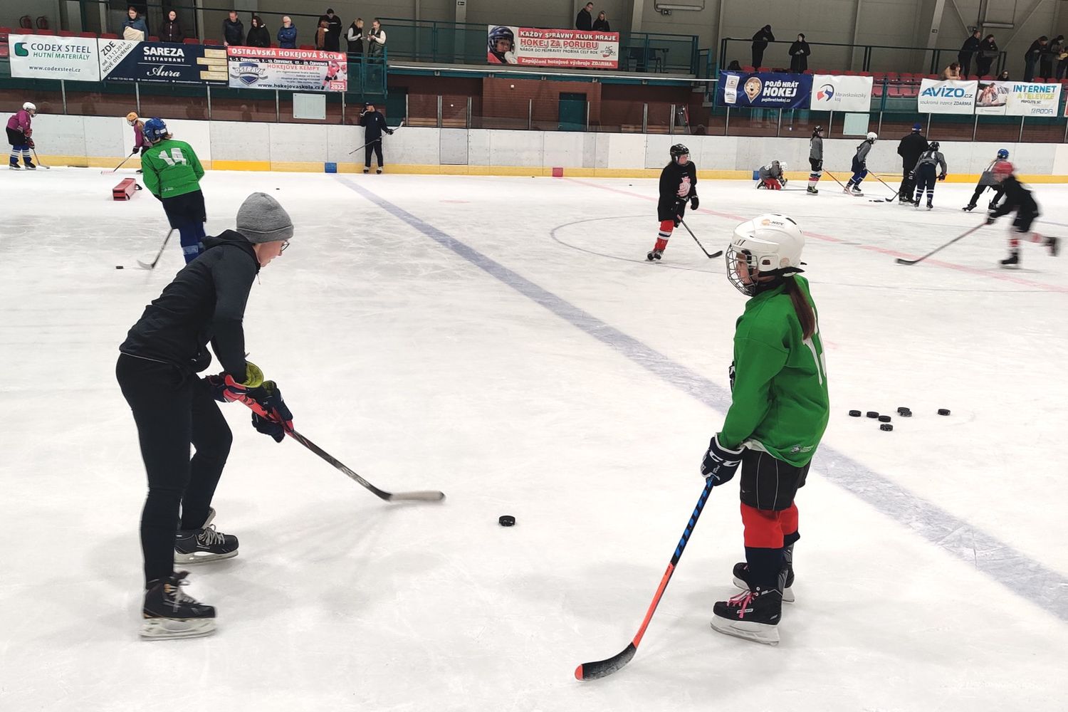 IIHF - A weekend for girls and women